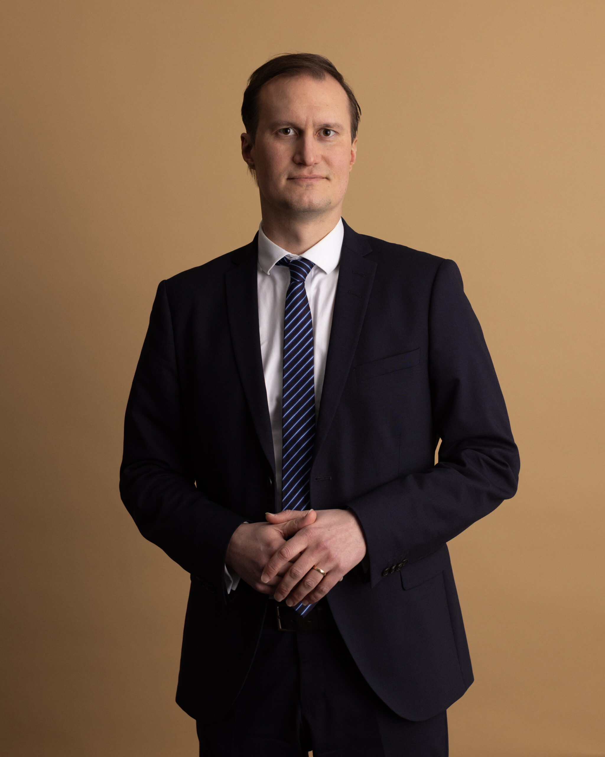 Harri Vehviläinen - Hannes Snellman